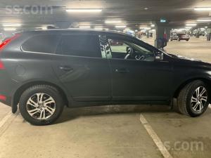 Pelēks Volvo XC60 2010 Rīga, ar dzinēja tilpumu 2.40 L un nobraukumu 275 tūkst. km par 9000 €, foto 11 vietnē AUTOMOTO.COM.LV