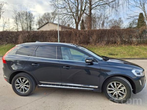 Pelēks Volvo XC60 2013 Ogre, ar dzinēja tilpumu 2.40 L un nobraukumu 323 tūkst. km par 9000 €, foto 9 vietnē AUTOMOTO.COM.LV
