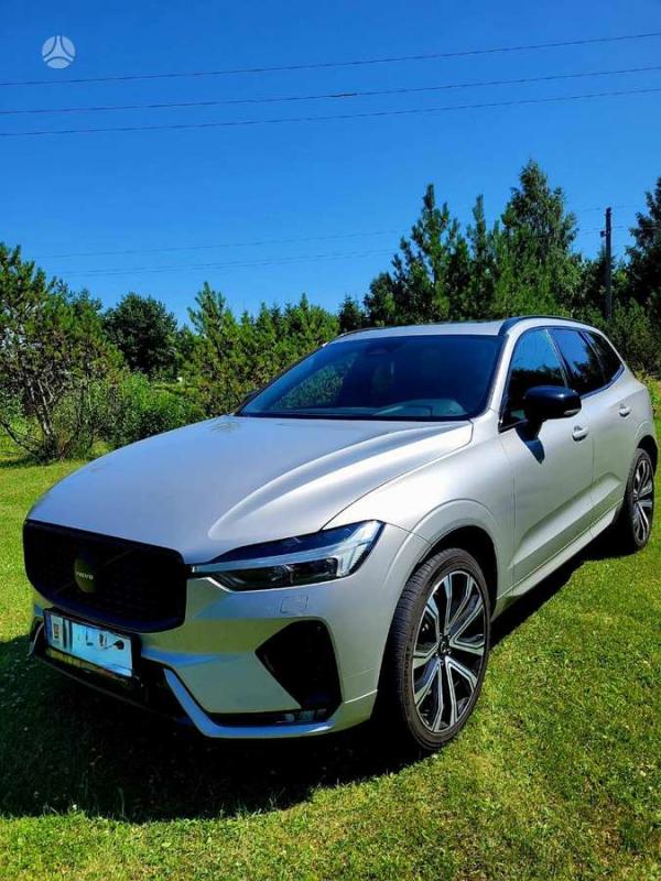 Grey Volvo XC60 2022 in Rokiskis, with an engine capacity of 1.97 L and mileage of 340 thousand km for 21500 €, photo 2 on AUTOMOTO.COM.LV