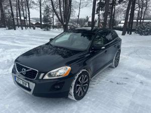 Pelēks Volvo XC60 2010 Šauļi, ar dzinēja tilpumu 2.40 L un nobraukumu 400 tūkst. km par 5999 €, foto 2 vietnē AUTOMOTO.COM.LV