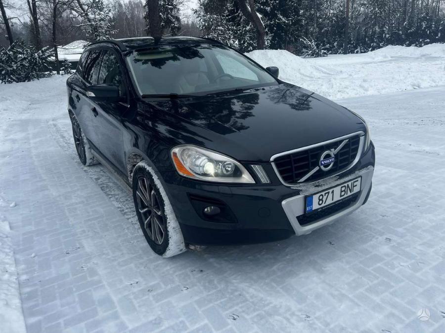 Pelēks Volvo XC60 2010 Šauļi, ar dzinēja tilpumu 2.40 L un nobraukumu 400 tūkst. km par 5999 €, foto 10 vietnē AUTOMOTO.COM.LV