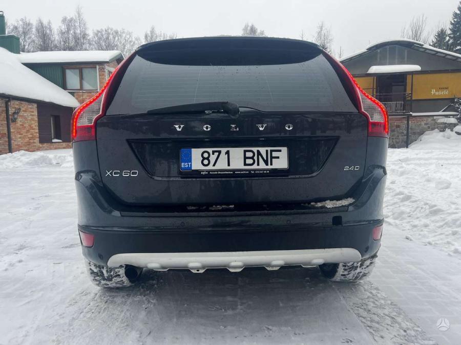 Pelēks Volvo XC60 2010 Šauļi, ar dzinēja tilpumu 2.40 L un nobraukumu 400 tūkst. km par 5999 €, foto 20 vietnē AUTOMOTO.COM.LV