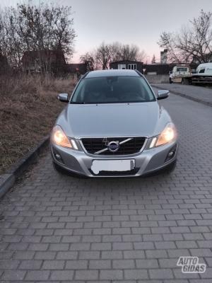 Grey Volvo XC60 2010 in Vilnius, with an engine capacity of 2.40 L and mileage of 275 thousand km for 7500 €, photo  on AUTOMOTO.COM.LV