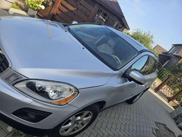 Grey Volvo XC60 2010 in Taurage, with an engine capacity of 3.20 L and mileage of 213 thousand km for 6600 €, photo 6 on AUTOMOTO.COM.LV
