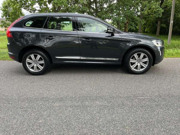 Pelēks Volvo XC60 2013 Prienai, ar dzinēja tilpumu 2.00 L un nobraukumu 282 tūkst. km par 10650 €, foto 4 vietnē AUTOMOTO.COM.LV
