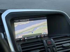 Pelēks Volvo XC60 2013 Jūrmala, ar dzinēja tilpumu 2.00 L un nobraukumu 275 tūkst. km par 10850 €, foto 19 vietnē AUTOMOTO.COM.LV
