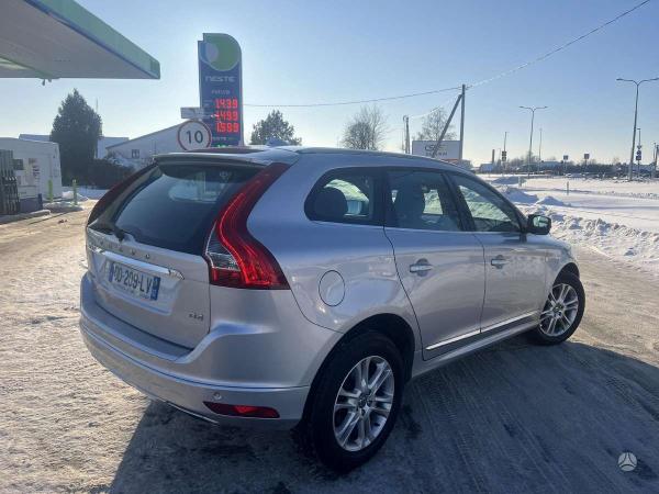 Grey Volvo XC60 2014 in Taurage, with an engine capacity of 1.97 L and mileage of 226 thousand km for 10700 €, photo 3 on AUTOMOTO.COM.LV