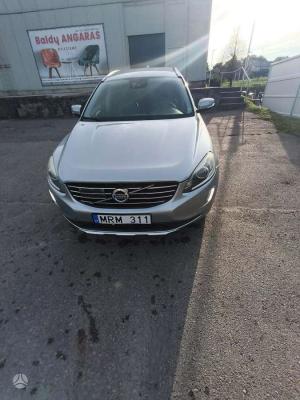 Grey Volvo XC60 2014 in Alytus, with an engine capacity of 2.40 L and mileage of 270 thousand km for 9990 €, photo 3 on AUTOMOTO.COM.LV