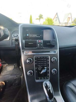 Grey Volvo XC60 2014 in Alytus, with an engine capacity of 2.40 L and mileage of 270 thousand km for 9990 €, photo 9 on AUTOMOTO.COM.LV