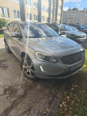 Grey Volvo XC60 2014 in Alytus, with an engine capacity of 2.40 L and mileage of 270 thousand km for 9990 €, photo 15 on AUTOMOTO.COM.LV