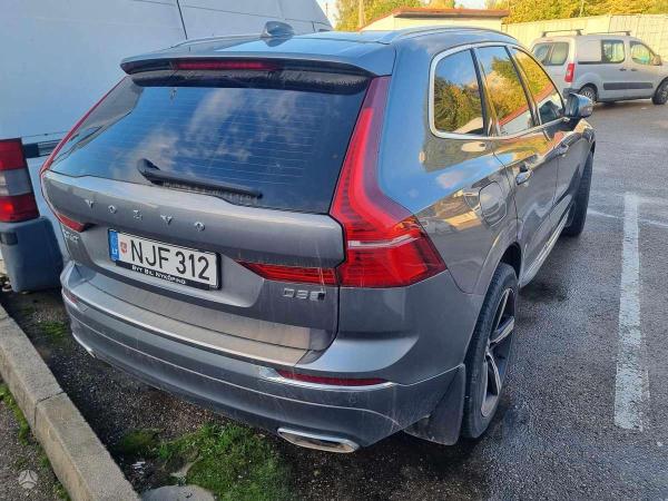 Grey Volvo XC60 2018 in Kaunas, with an engine capacity of 2.00 L and mileage of 300 thousand km for 9800 €, photo 3 on AUTOMOTO.COM.LV