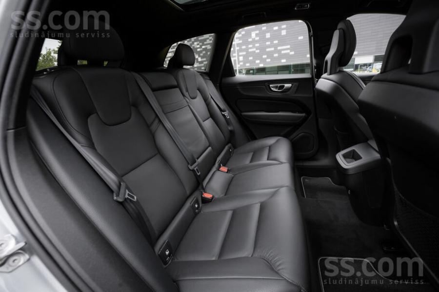 Grey Volvo XC60 2018 in Jelgava, with an engine capacity of 2.00 L and mileage of 0 thousand km for 22590 €, photo 16 on AUTOMOTO.COM.LV