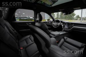 Grey Volvo XC60 2018 in Jelgava, with an engine capacity of 2.00 L and mileage of 0 thousand km for 22590 €, photo 18 on AUTOMOTO.COM.LV