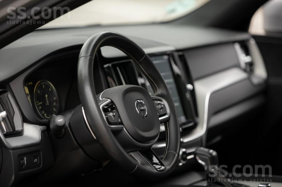 Grey Volvo XC60 2018 in Jelgava, with an engine capacity of 2.00 L and mileage of 0 thousand km for 22590 €, photo 20 on AUTOMOTO.COM.LV