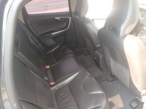 Pelēks Volvo XC60 2010 Raseiniai, ar dzinēja tilpumu 2.40 L un nobraukumu 375 tūkst. km par 5100 €, foto 7 vietnē AUTOMOTO.COM.LV