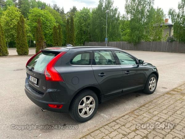 Grey Volvo XC60 2009 in Tartu, with an engine capacity of 2.40 L and mileage of 394 thousand km for 5700 €, photo 3 on AUTOMOTO.COM.LV