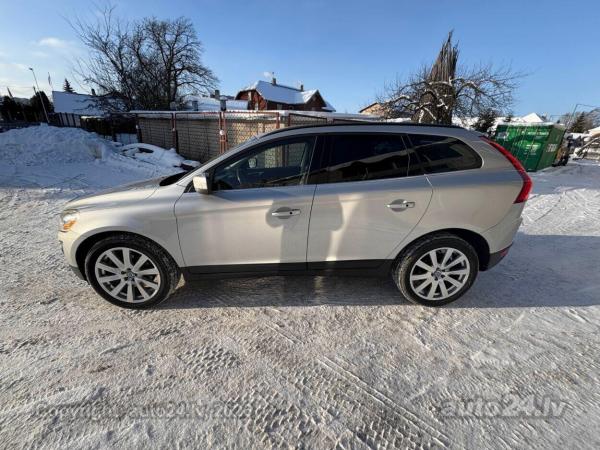 Grey Volvo XC60 2010 in Paide, with an engine capacity of 2.40 L and mileage of 302 thousand km for 8600 €, photo 2 on AUTOMOTO.COM.LV