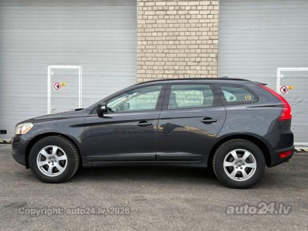 Pelēks Volvo XC60 2010 Paide, ar dzinēja tilpumu 2.00 L un nobraukumu 267 tūkst. km par 7600 €, foto 5 vietnē AUTOMOTO.COM.LV