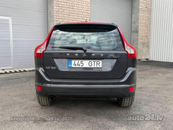 Pelēks Volvo XC60 2010 Paide, ar dzinēja tilpumu 2.00 L un nobraukumu 267 tūkst. km par 7600 €, foto 7 vietnē AUTOMOTO.COM.LV