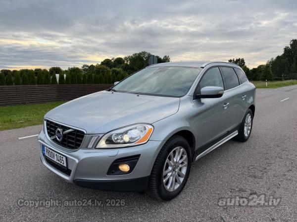 Pelēks Volvo XC60 2010 Tallina, ar dzinēja tilpumu 2.40 L un nobraukumu 275 tūkst. km par 8990 €, foto 1 vietnē AUTOMOTO.COM.LV