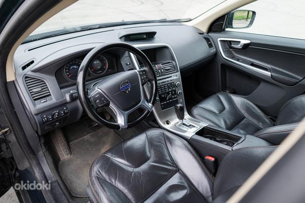 Grey Volvo XC60 2010 in Tallinn, with an engine capacity of 2.40 L and mileage of 303 thousand km for 6500 €, photo 4 on AUTOMOTO.COM.LV