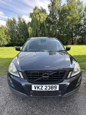 Grey Volvo XC60 2010 in Panevezys, with an engine capacity of 2.40 L and mileage of 238 thousand km for 2500 €, photo  on AUTOMOTO.COM.LV