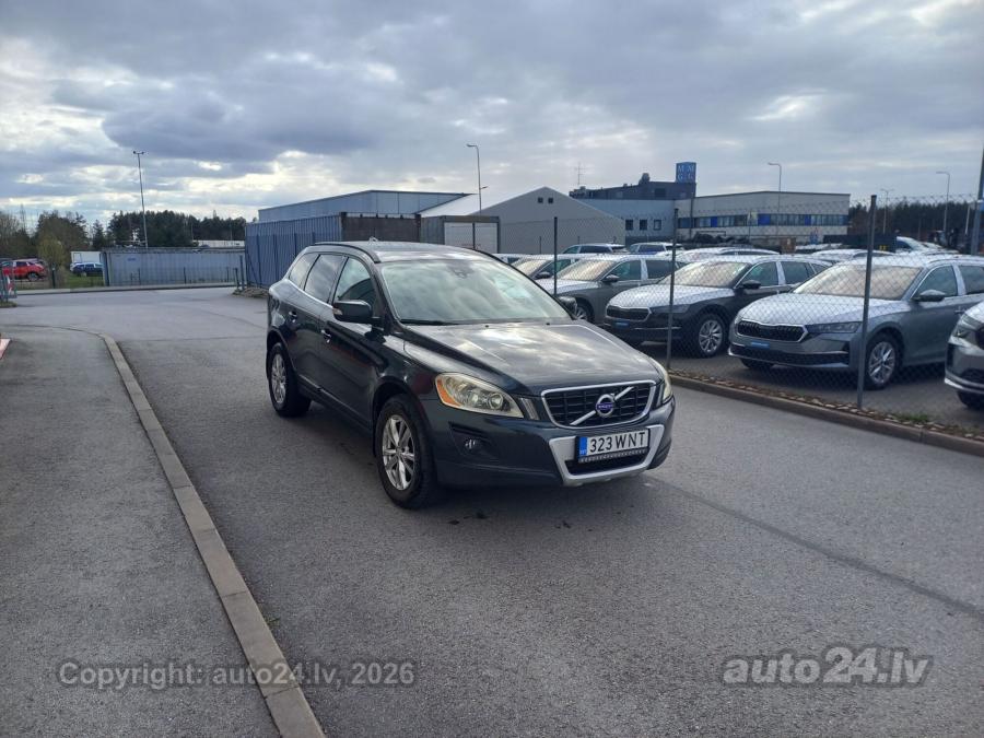 Pelēks Volvo XC60 2010 Tallina, ar dzinēja tilpumu 2.40 L un nobraukumu 309 tūkst. km par 8499 €, foto 3 vietnē AUTOMOTO.COM.LV
