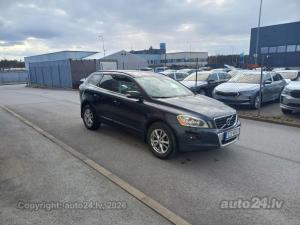 Pelēks Volvo XC60 2010 Tallina, ar dzinēja tilpumu 2.40 L un nobraukumu 309 tūkst. km par 8499 €, foto 4 vietnē AUTOMOTO.COM.LV