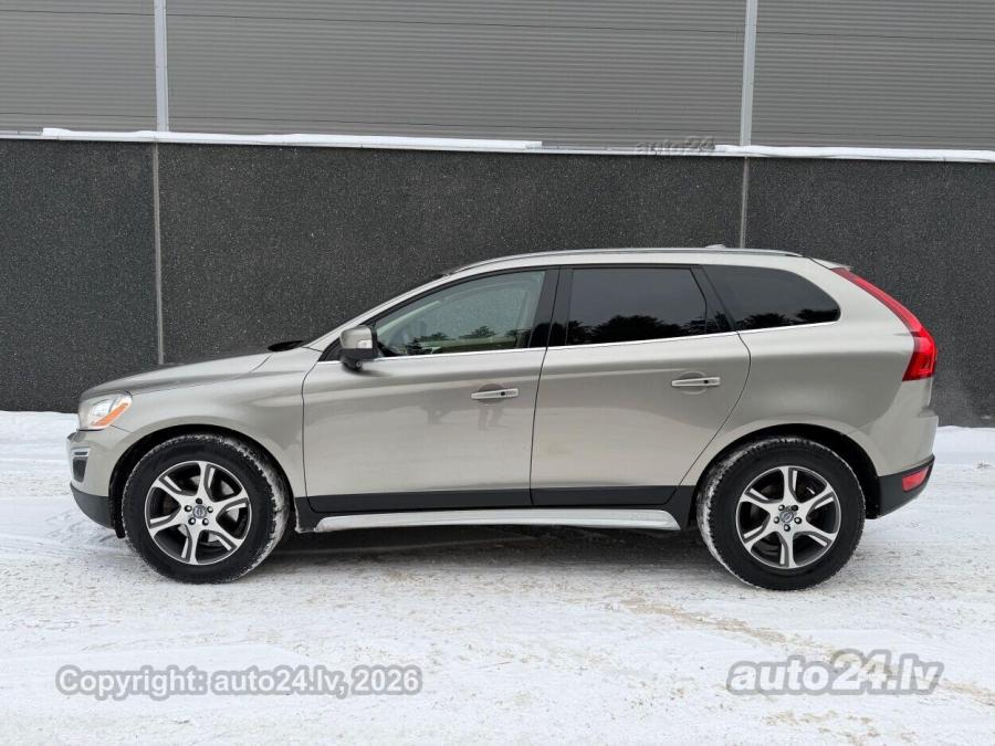 Grey Volvo XC60 2011 in Parnu, with an engine capacity of 2.00 L and mileage of 400 thousand km for 6900 €, photo 5 on AUTOMOTO.COM.LV