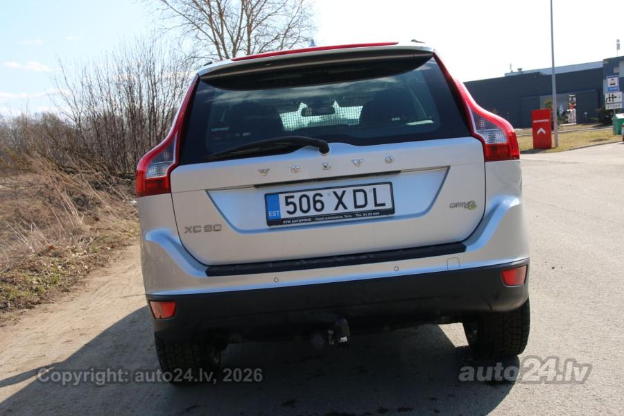 Grey Volvo XC60 2011 in Tallinn, with an engine capacity of 2.00 L and mileage of 149 thousand km for 12600 €, photo 5 on AUTOMOTO.COM.LV