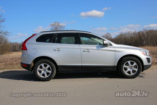 Pelēks Volvo XC60 2011 Tallina, ar dzinēja tilpumu 2.00 L un nobraukumu 149 tūkst. km par 12600 €, foto 5 vietnē AUTOMOTO.COM.LV