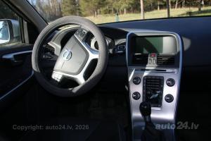 Grey Volvo XC60 2011 in Tallinn, with an engine capacity of 2.00 L and mileage of 149 thousand km for 12600 €, photo 8 on AUTOMOTO.COM.LV