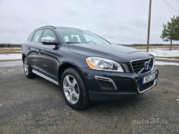 Pelēks Volvo XC60 2012 Paide, ar dzinēja tilpumu 2.40 L un nobraukumu 201 tūkst. km par 11800 €, foto 3 vietnē AUTOMOTO.COM.LV