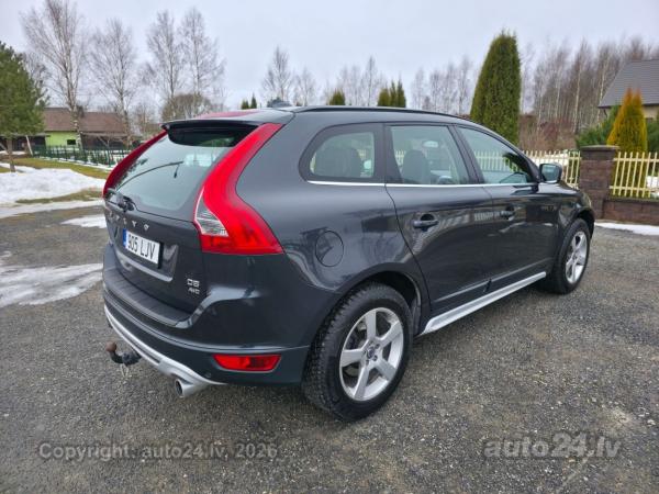 Pelēks Volvo XC60 2012 Paide, ar dzinēja tilpumu 2.40 L un nobraukumu 201 tūkst. km par 11800 €, foto 5 vietnē AUTOMOTO.COM.LV