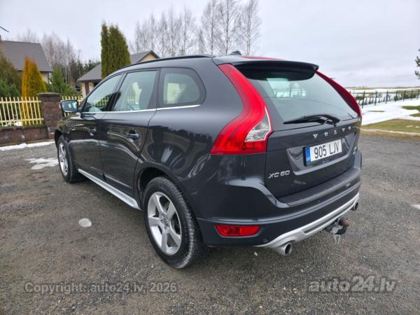 Pelēks Volvo XC60 2012 Paide, ar dzinēja tilpumu 2.40 L un nobraukumu 201 tūkst. km par 11800 €, foto 7 vietnē AUTOMOTO.COM.LV