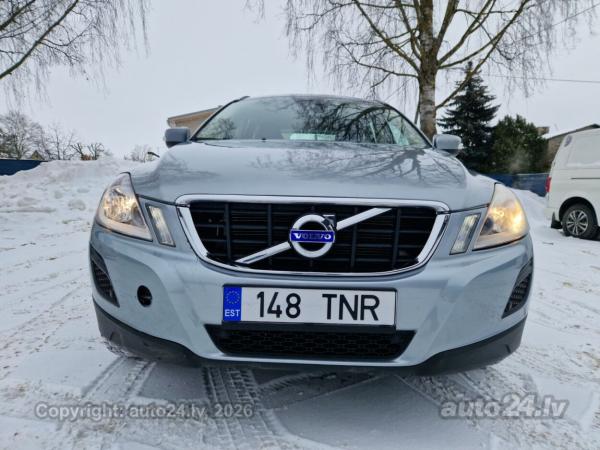 Pelēks Volvo XC60 2012 Tartu, ar dzinēja tilpumu 2.00 L un nobraukumu 349 tūkst. km par 7000 €, foto 4 vietnē AUTOMOTO.COM.LV
