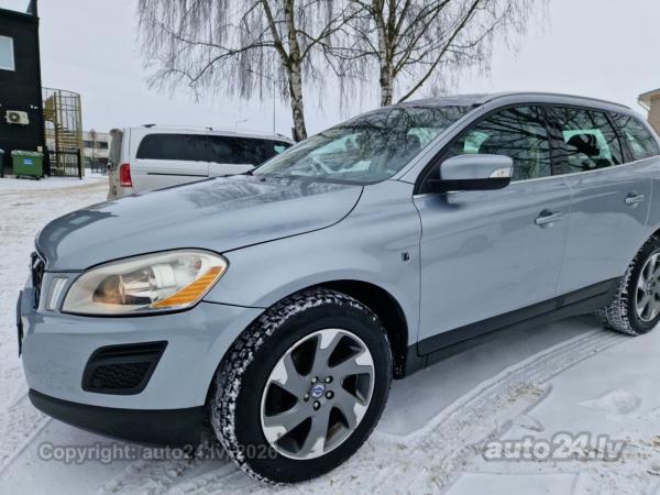 Pelēks Volvo XC60 2012 Tartu, ar dzinēja tilpumu 2.00 L un nobraukumu 349 tūkst. km par 7000 €, foto 6 vietnē AUTOMOTO.COM.LV