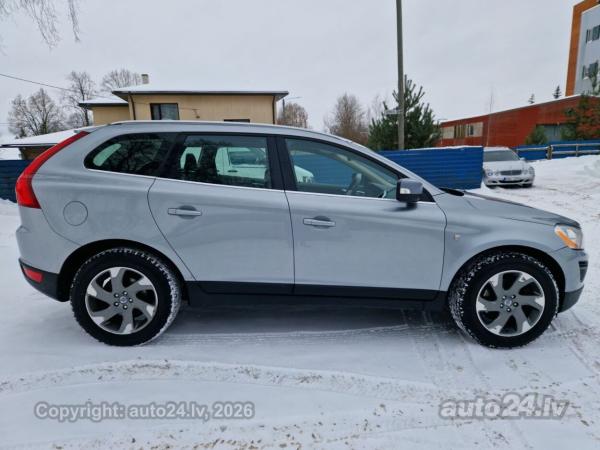 Pelēks Volvo XC60 2012 Tartu, ar dzinēja tilpumu 2.00 L un nobraukumu 349 tūkst. km par 7000 €, foto 8 vietnē AUTOMOTO.COM.LV