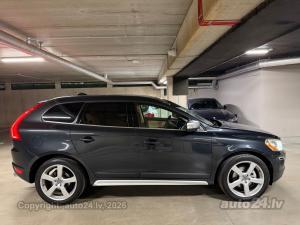 Pelēks Volvo XC60 2012 Tallina, ar dzinēja tilpumu 2.40 L un nobraukumu 246 tūkst. km par 9990 €, foto 4 vietnē AUTOMOTO.COM.LV
