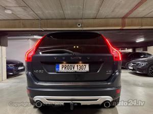 Pelēks Volvo XC60 2012 Tallina, ar dzinēja tilpumu 2.40 L un nobraukumu 246 tūkst. km par 9990 €, foto 12 vietnē AUTOMOTO.COM.LV