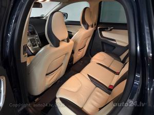 Pelēks Volvo XC60 2012 Tallina, ar dzinēja tilpumu 2.40 L un nobraukumu 246 tūkst. km par 9990 €, foto 17 vietnē AUTOMOTO.COM.LV