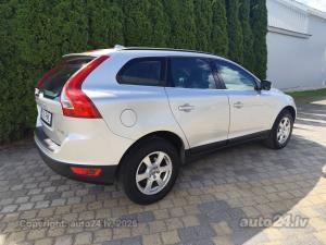 Grey Volvo XC60 2012 in Paide, with an engine capacity of 2.00 L and mileage of 250 thousand km for 7990 €, photo 7 on AUTOMOTO.COM.LV