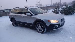 Grey Volvo XC60 2014 in Siauliai, with an engine capacity of 3.20 L and mileage of 362 thousand km for 9999 €, photo 13 on AUTOMOTO.COM.LV