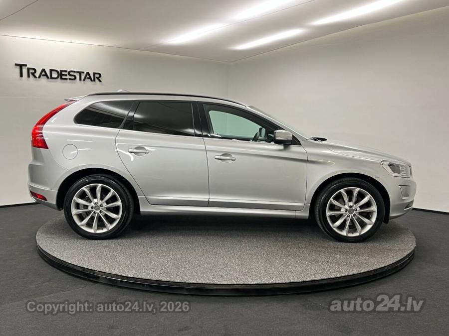 Pelēks Volvo XC60 2014 Pērnava, ar dzinēja tilpumu 2.40 L un nobraukumu 167 tūkst. km par 15990 €, foto 4 vietnē AUTOMOTO.COM.LV