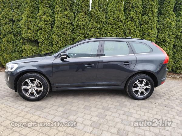 Pelēks Volvo XC60 2014 Paide, ar dzinēja tilpumu 2.00 L un nobraukumu 282 tūkst. km par 10989 €, foto 3 vietnē AUTOMOTO.COM.LV