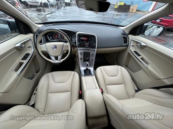 Pelēks Volvo XC60 2016 Tallina, ar dzinēja tilpumu 2.40 L un nobraukumu 156 tūkst. km par 21948 €, foto 8 vietnē AUTOMOTO.COM.LV
