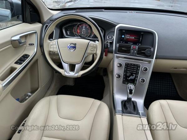 Pelēks Volvo XC60 2016 Tallina, ar dzinēja tilpumu 2.40 L un nobraukumu 156 tūkst. km par 21948 €, foto 9 vietnē AUTOMOTO.COM.LV
