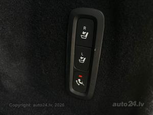 Pelēks Volvo XC60 2017 Pērnava, ar dzinēja tilpumu 2.00 L un nobraukumu 228 tūkst. km par 21900 €, foto 15 vietnē AUTOMOTO.COM.LV