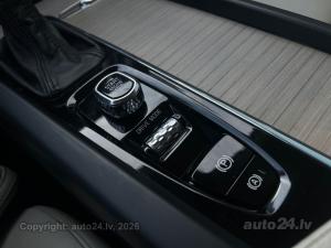 Pelēks Volvo XC60 2017 Pērnava, ar dzinēja tilpumu 2.00 L un nobraukumu 228 tūkst. km par 21900 €, foto 22 vietnē AUTOMOTO.COM.LV