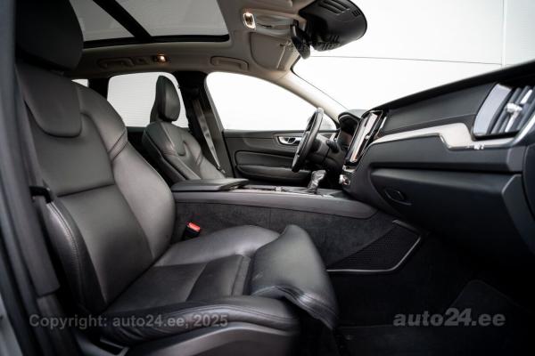 Grey Volvo XC60 2018 in Tartu, with an engine capacity of 2.00 L and mileage of 95 thousand km for 29900 €, photo 11 on AUTOMOTO.COM.LV